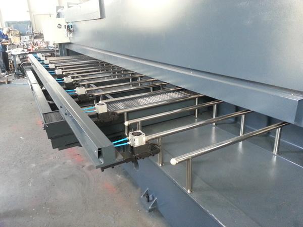 Stanless Steel CNC V Grooving Machine Foot Pedal Notching 6100mm Long ...