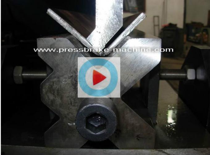 200T Sheet Metal Bender 8mm Thickness Mild Steel CNC Hydraulic Tandem ...